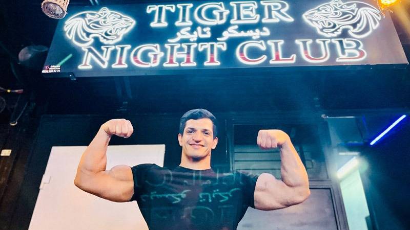 Beyoğlu’ndaki ‘Arap turist’ pavyonunun bodyguard’ı: Beden eğitimi ...